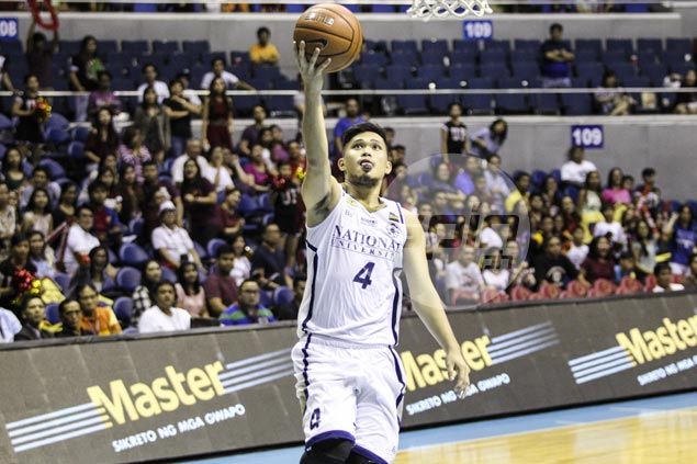 Coach Eric Altamirano pleased to see Gelo Alolino carry Bulldogs but ...