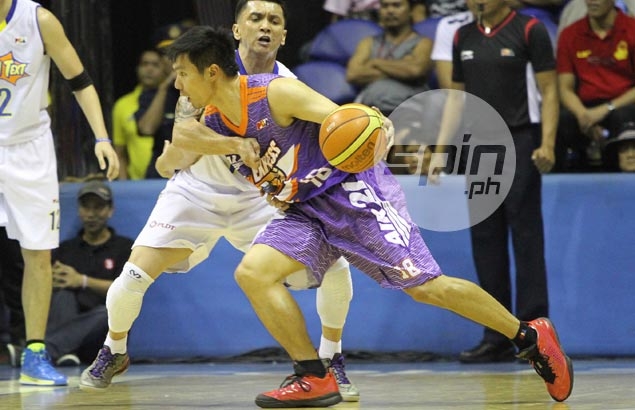 Joseph Yeo revives Air21 playoff hopes with clutch plays in upset of ...